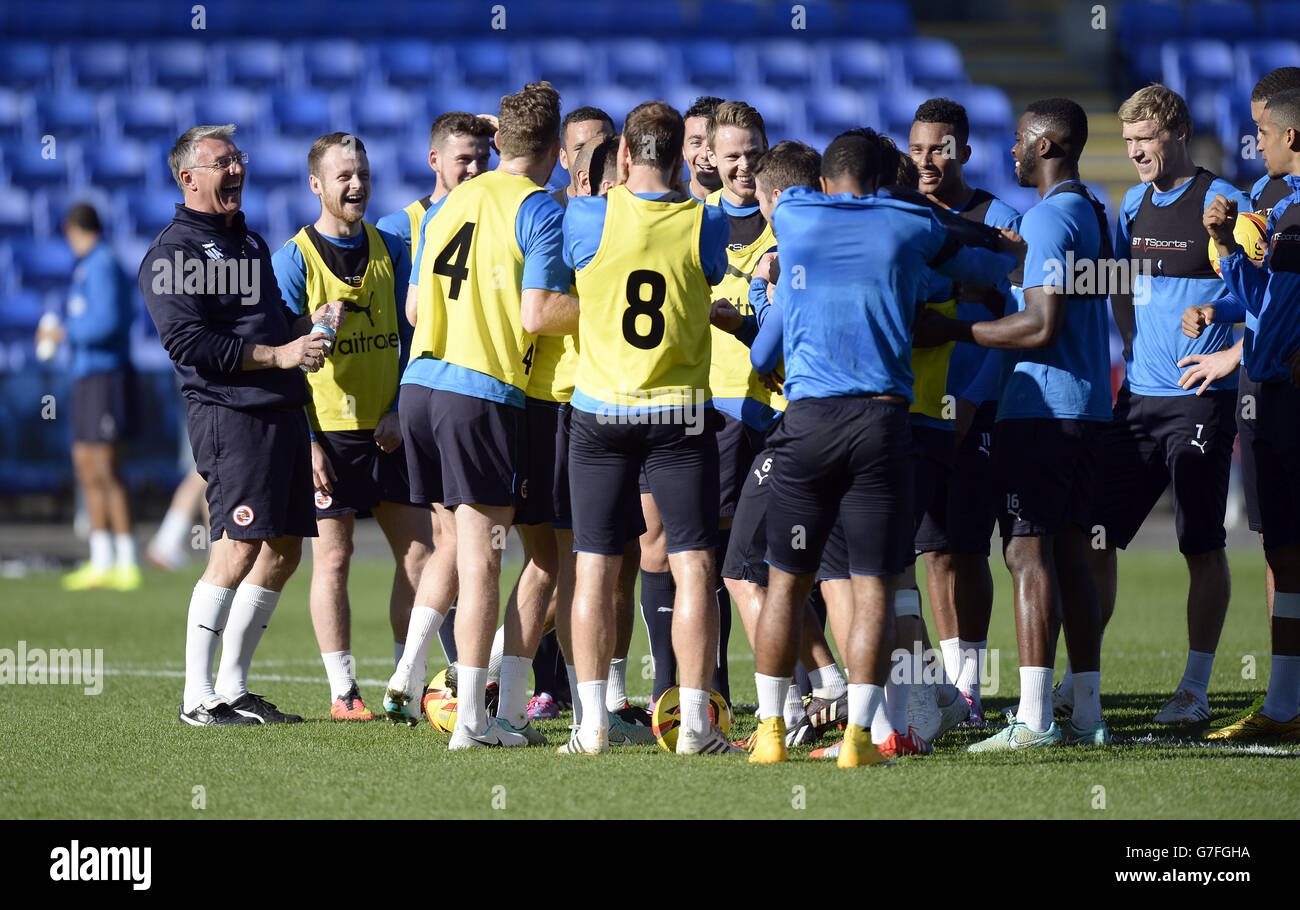 Soccer - Reading FC Open Day - Madejski Stadium Stock Photo - Alamy