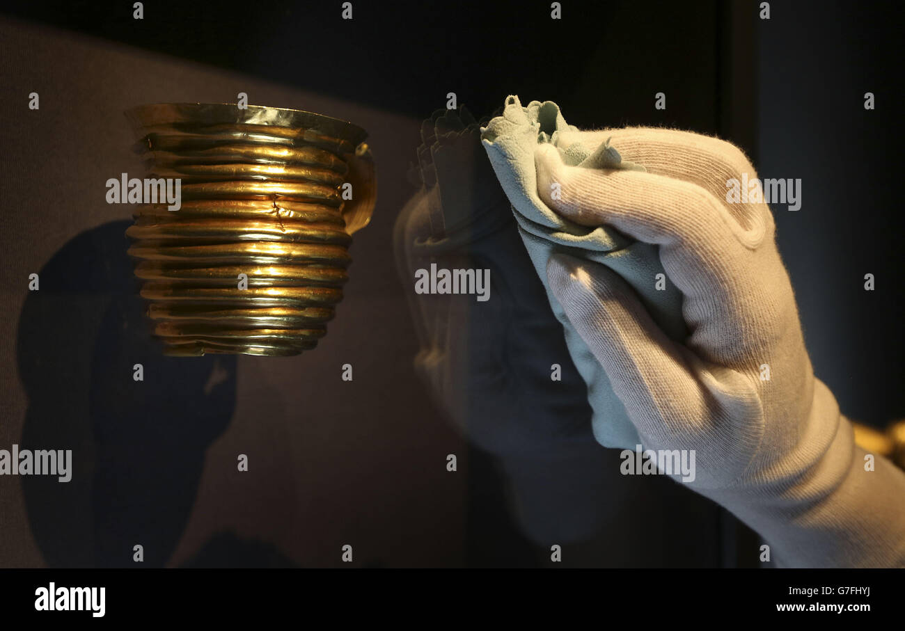 The Gold exhibition at The Queen's Gallery Stock Photo - Alamy