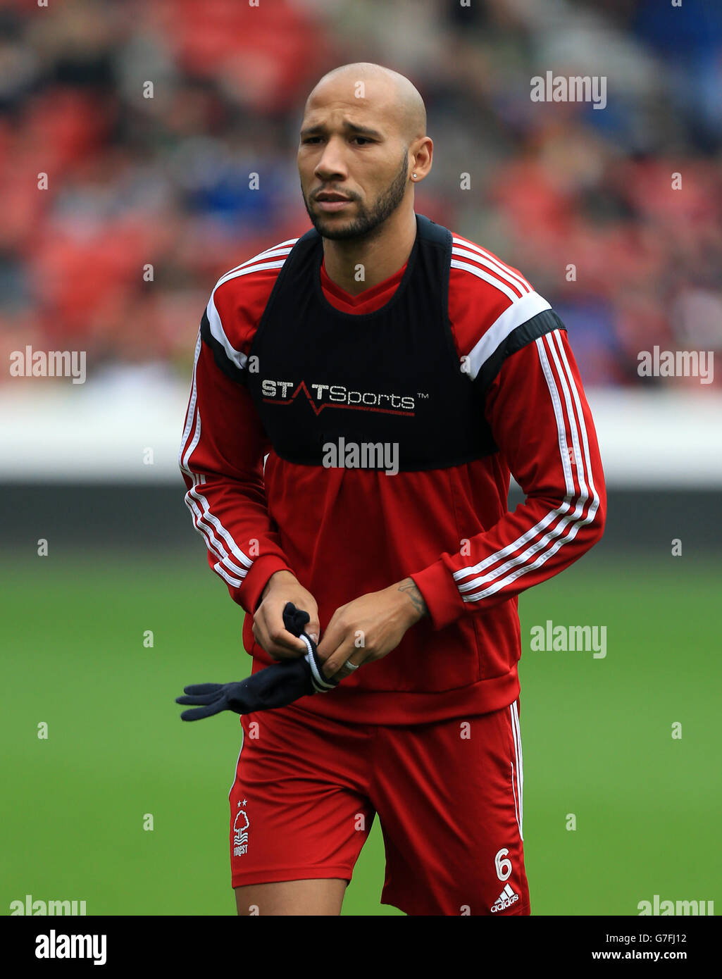 Soccer nottingham forest training session hi-res stock photography and ...