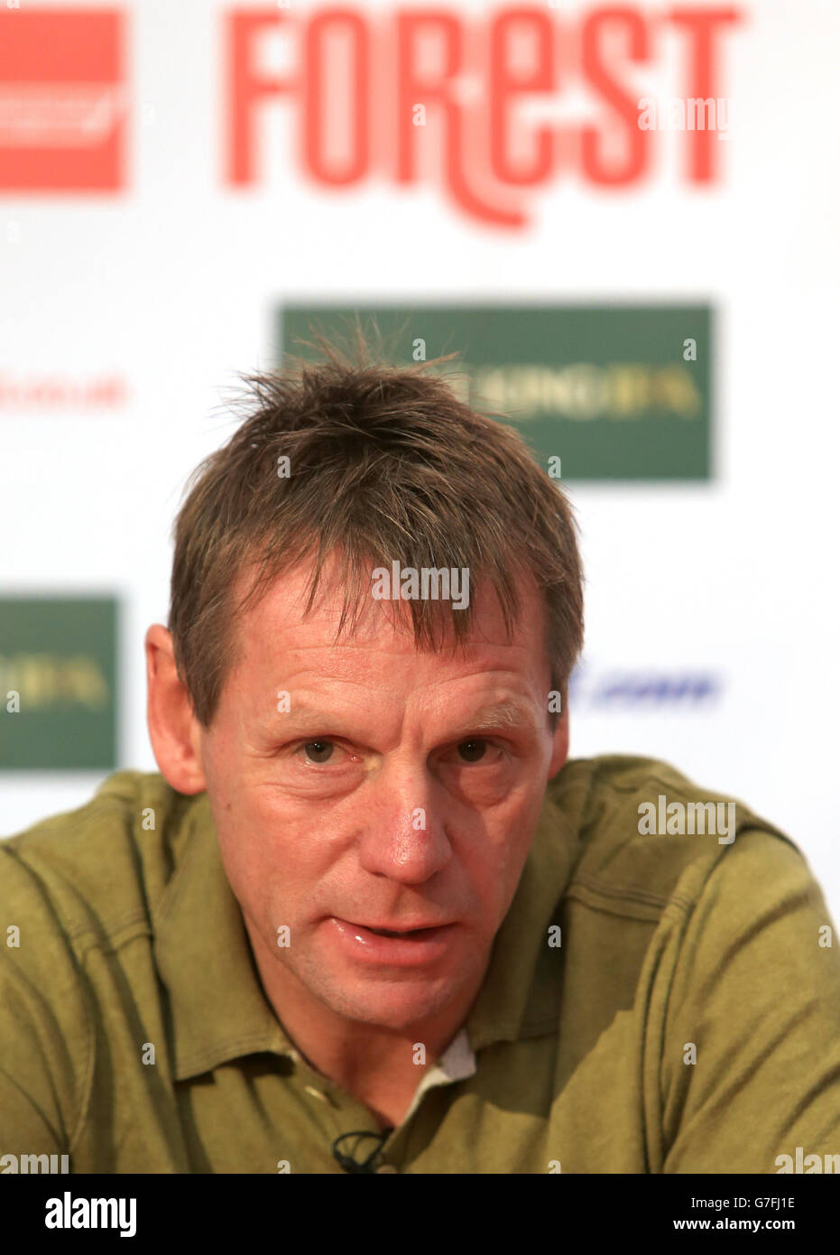 Nottingham forest manager during training hi-res stock photography and ...