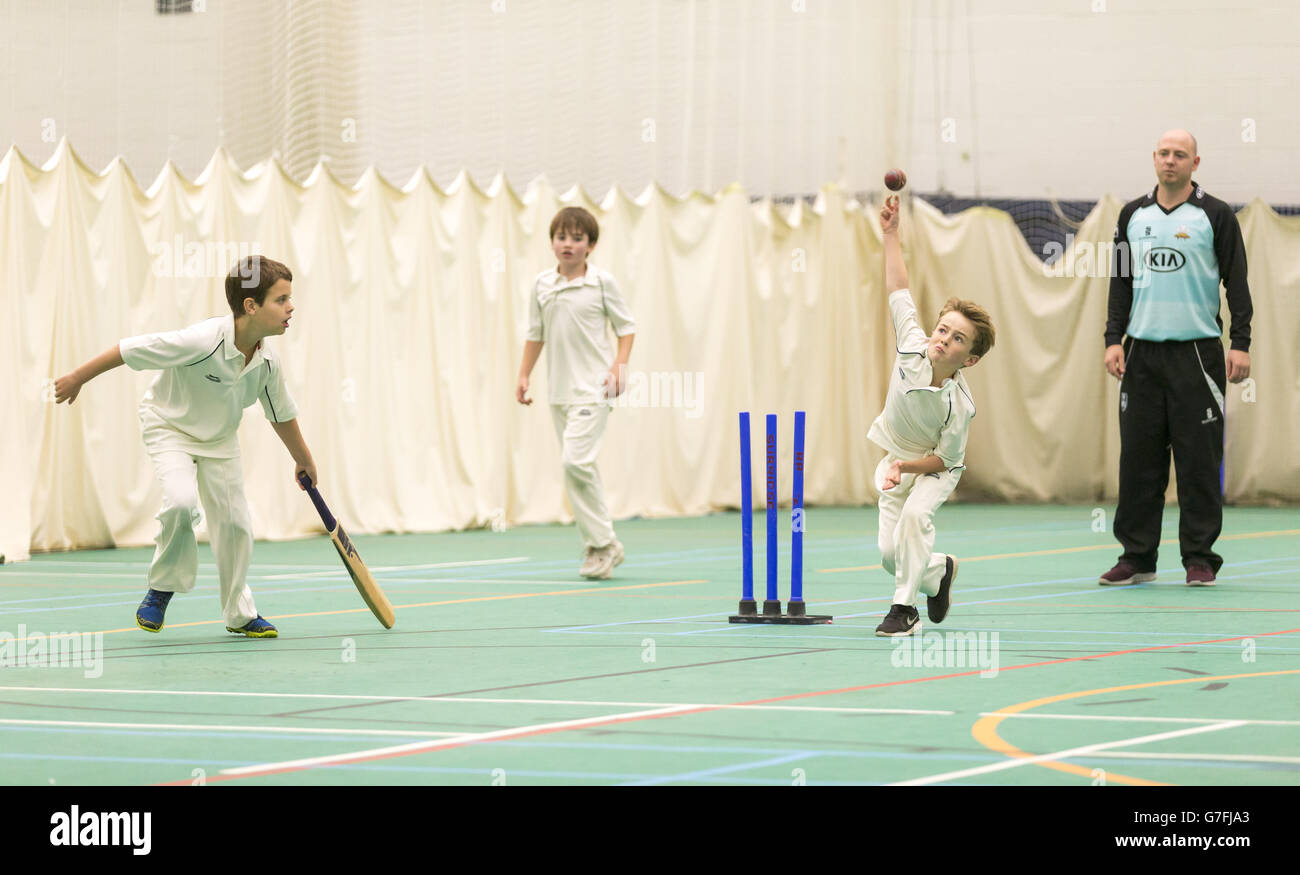 Sport cricket training coaching hi-res stock photography and images - Alamy