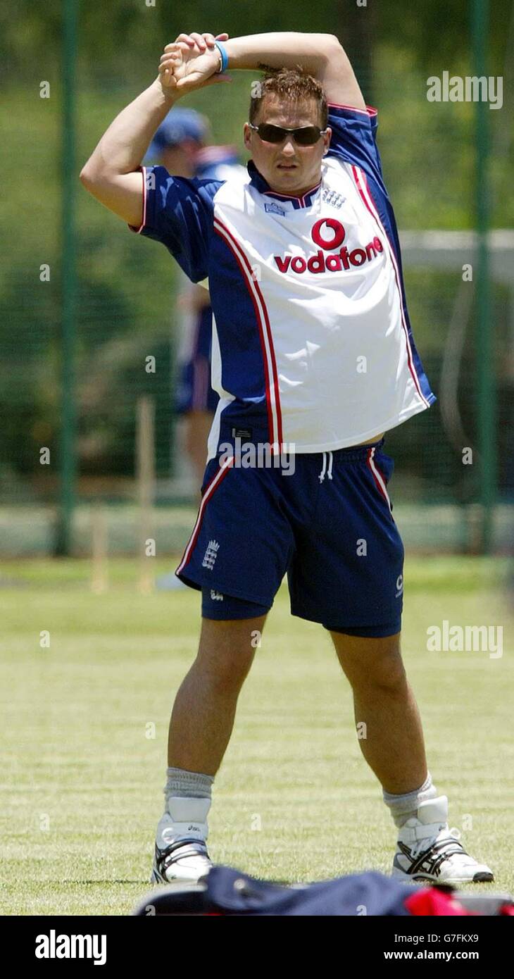 Action sport cricket darren gough hi-res stock photography and images ...