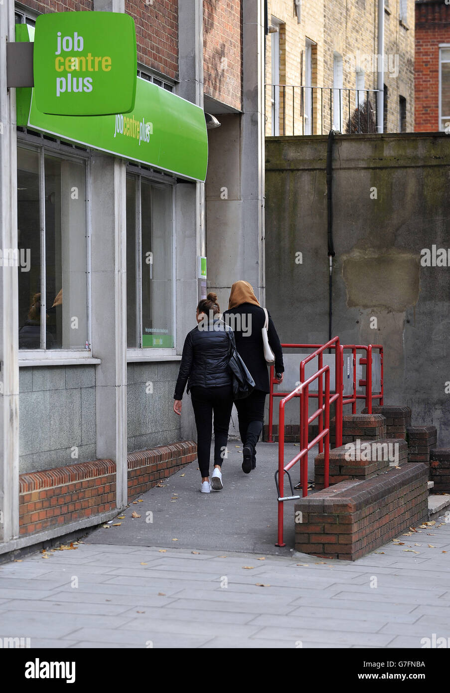 A view jobcentre plus office in lisson grove hi-res stock photography ...