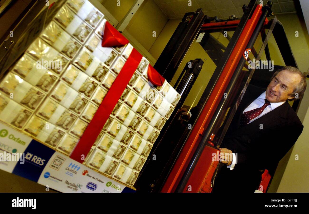 Million pounds cash hi-res stock photography and images - Alamy Million pounds cash hi-res stock photography and images - Alamy