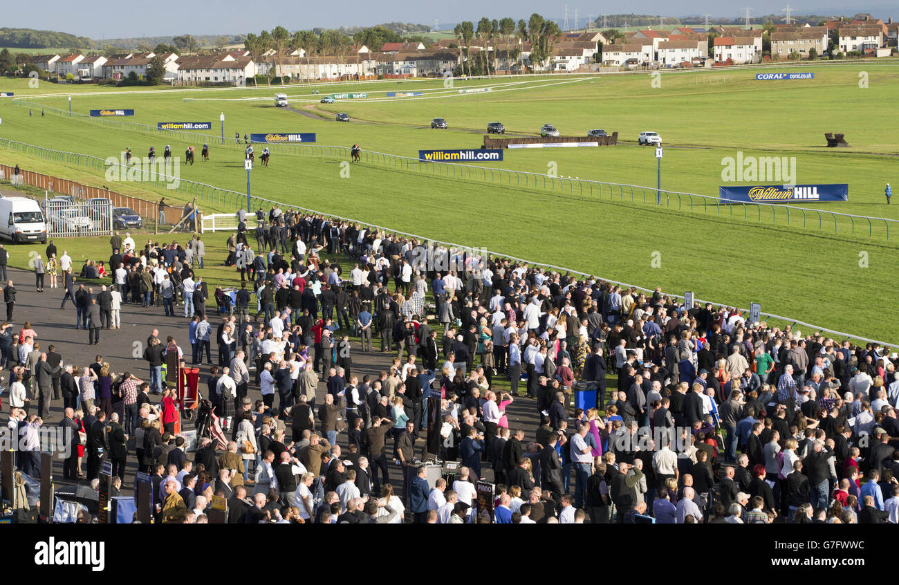 William hill ayr gold cup day ayr racecourse hi-res stock photography ...