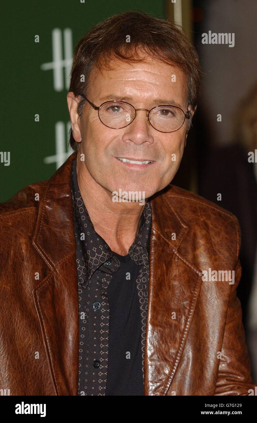 Sir Cliff Richard Stock Photo - Alamy