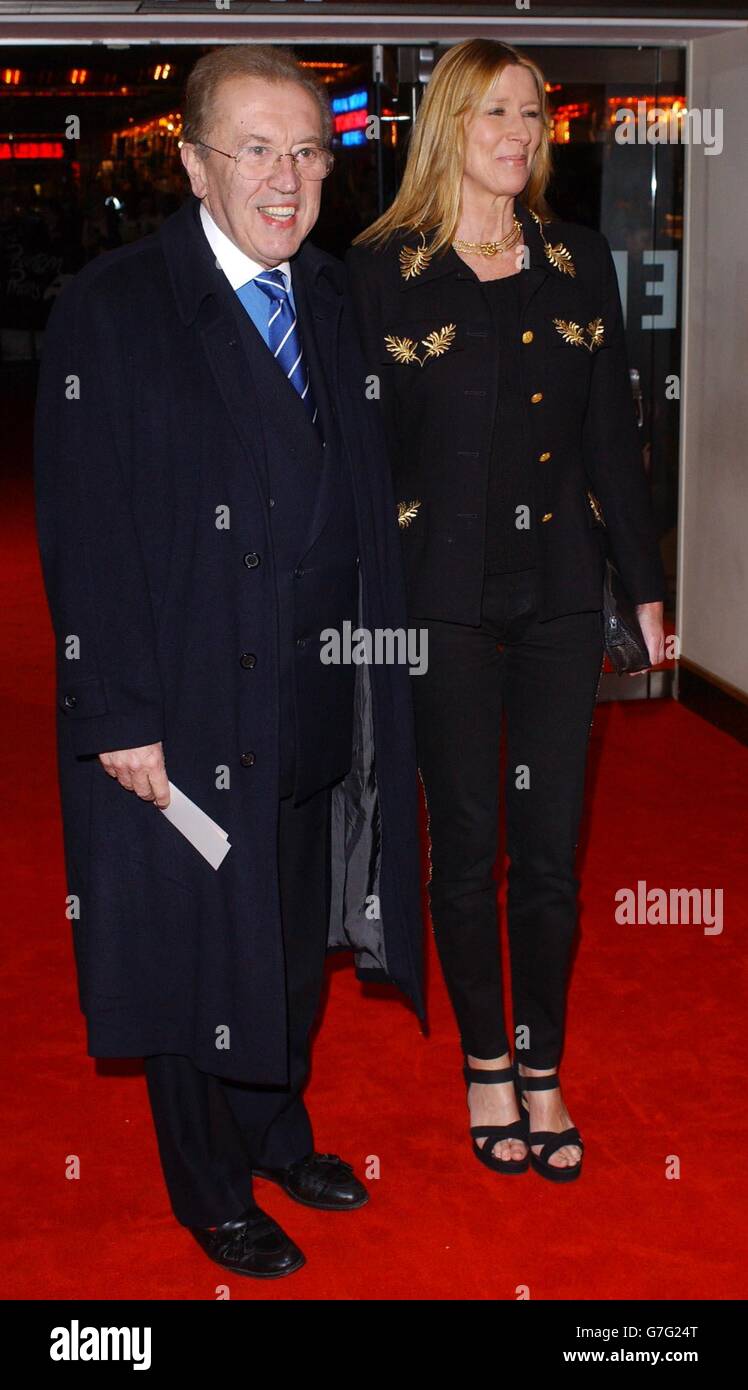 Sir david frost his wife lady carina hi-res stock photography and ...