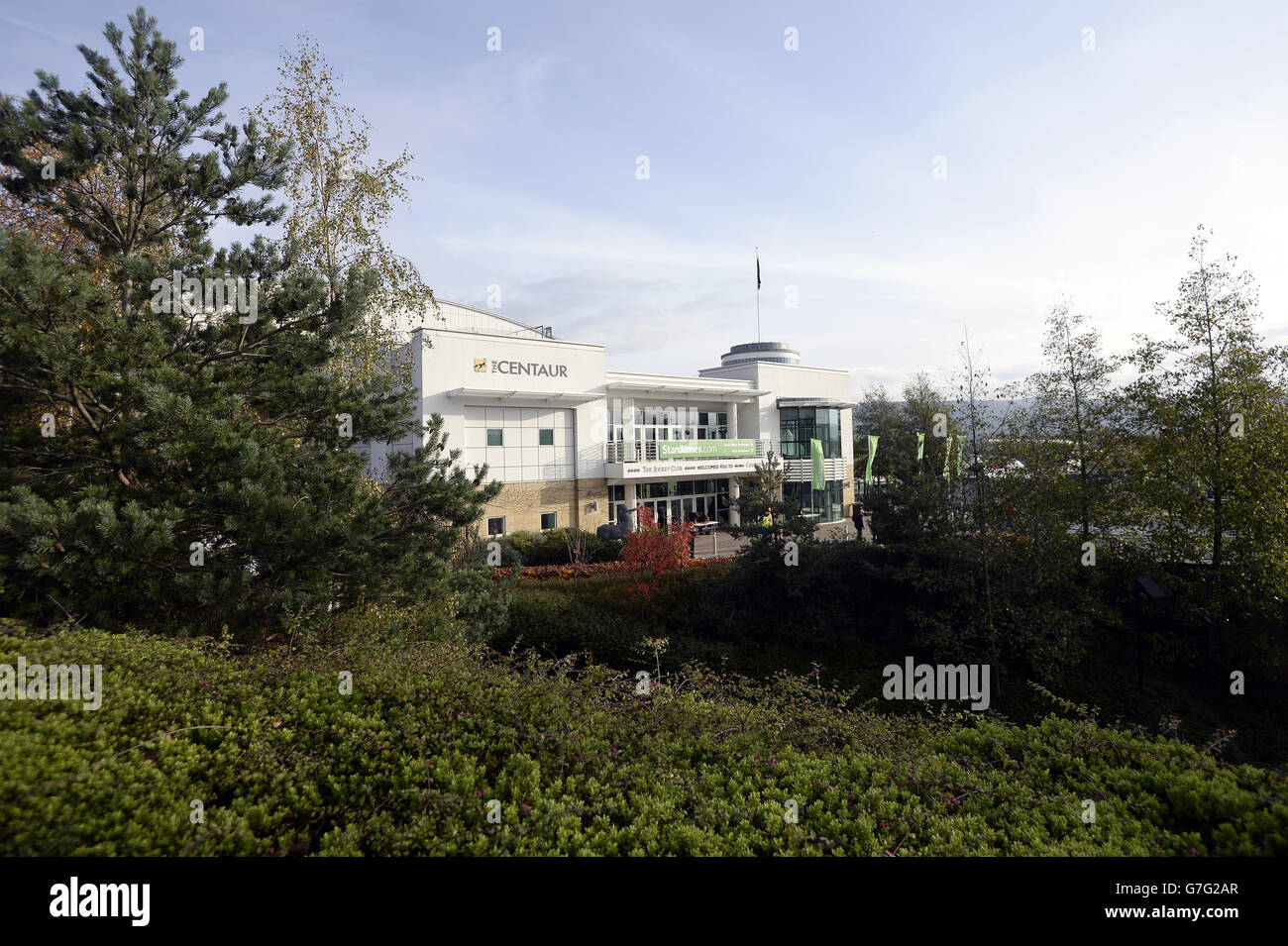 The centaur stand at cheltenham racecourse hi-res stock photography and ...