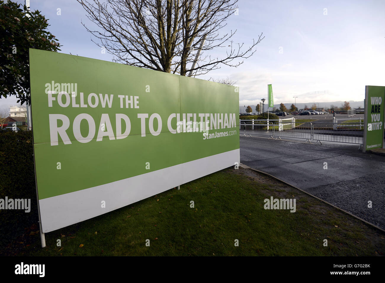 Follow the road to cheltenham sign hi-res stock photography and images ...