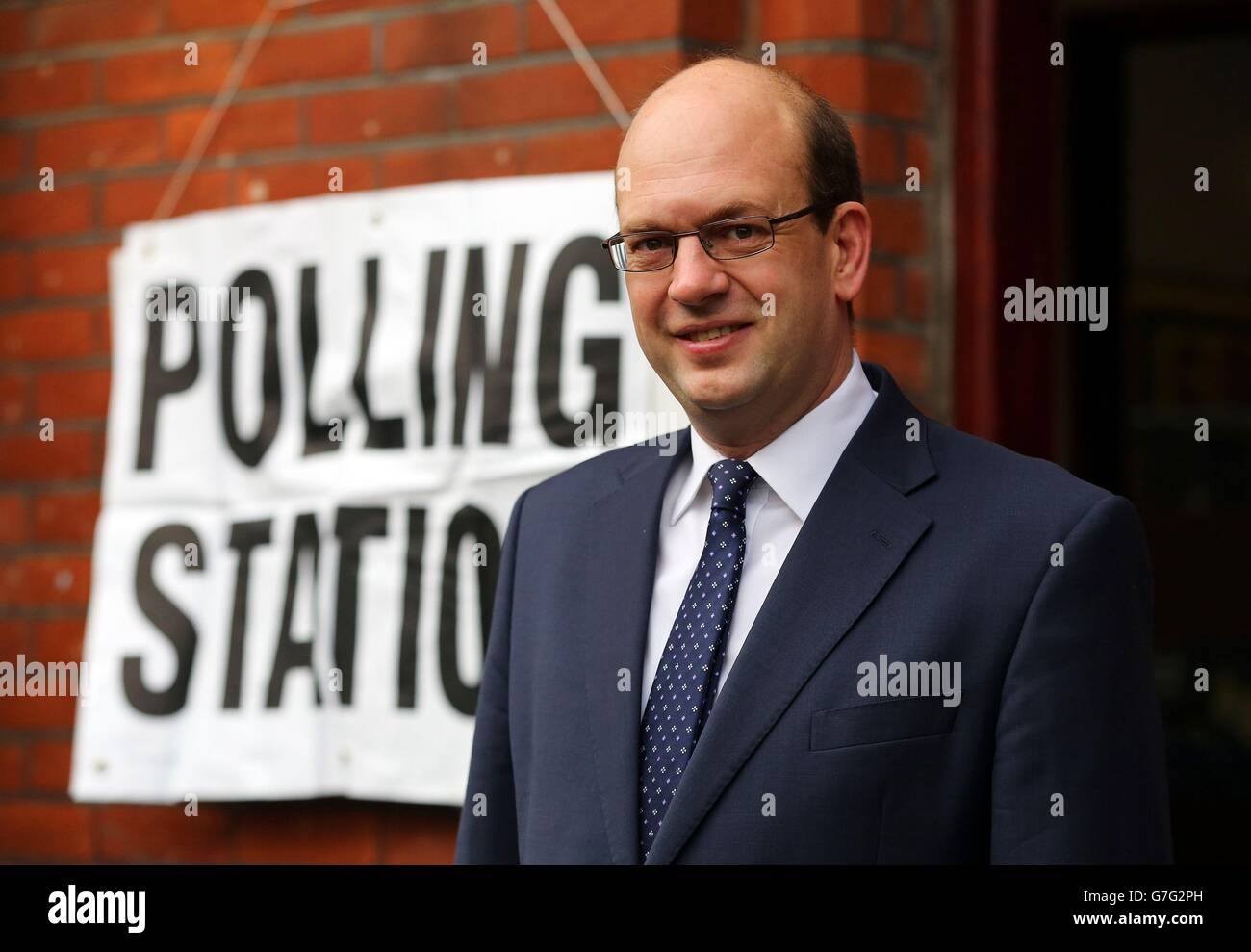 Strood station hi-res stock photography and images - Alamy