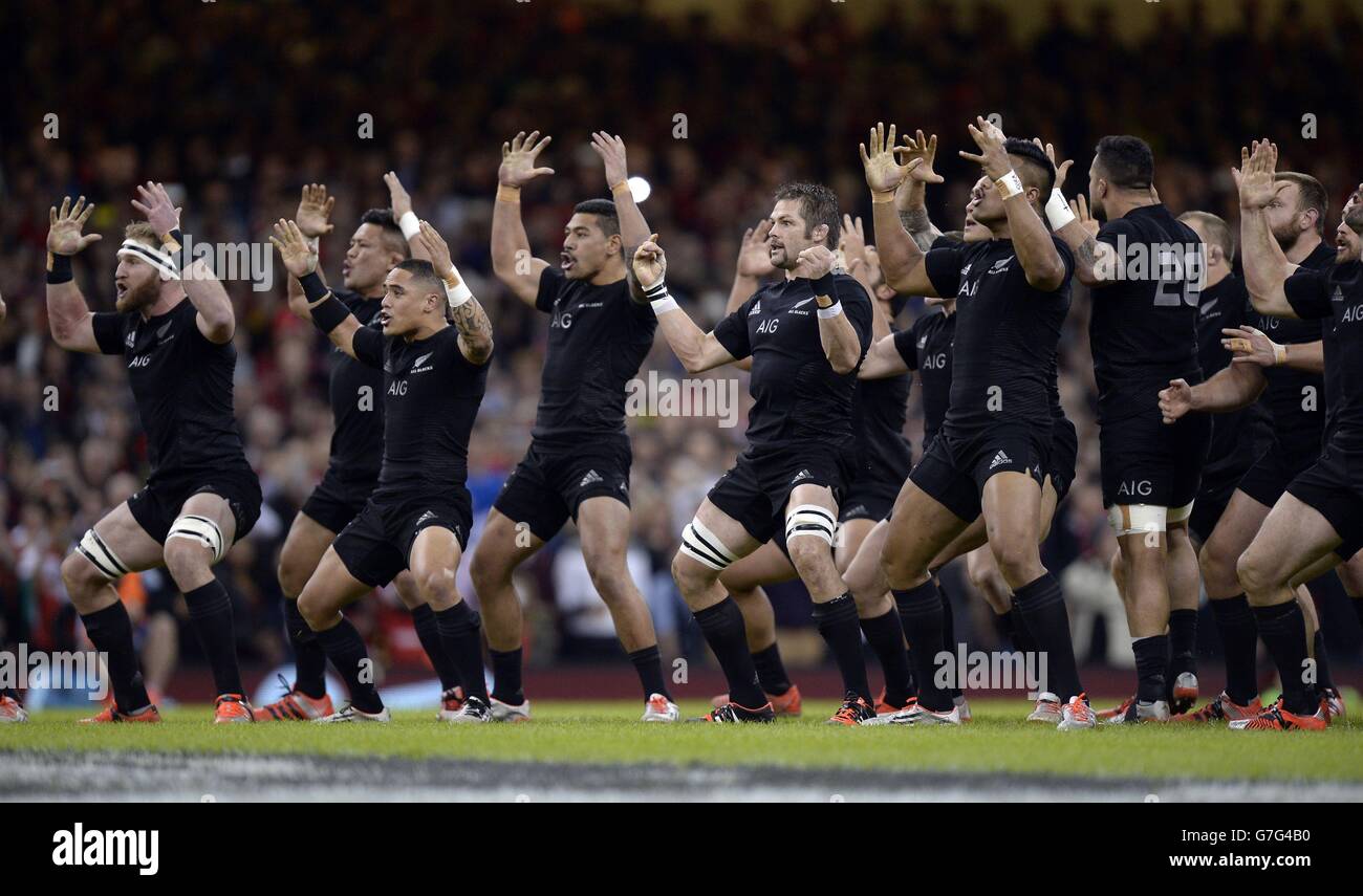 Haka New Zealand Rugby Team High Resolution Stock Photography and ...
