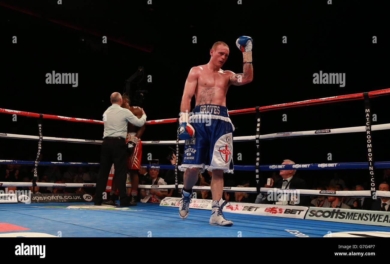 George groves celebrates hi-res stock photography and images - Alamy