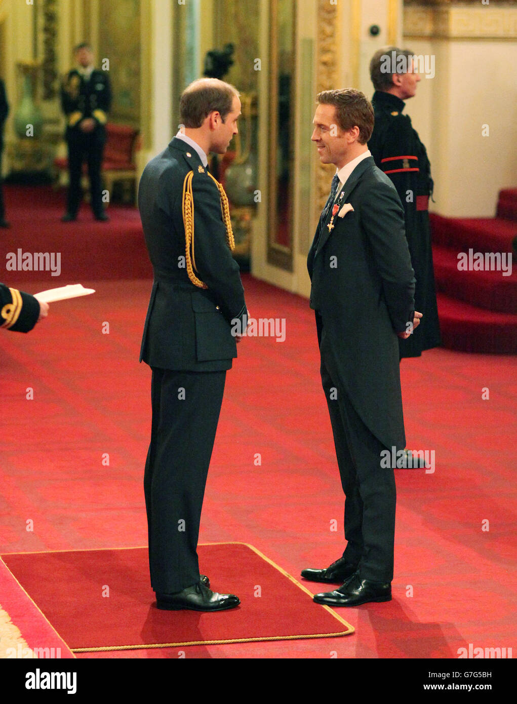 Is made obe duke cambridge investiture ceremony buckingham palace hi ...