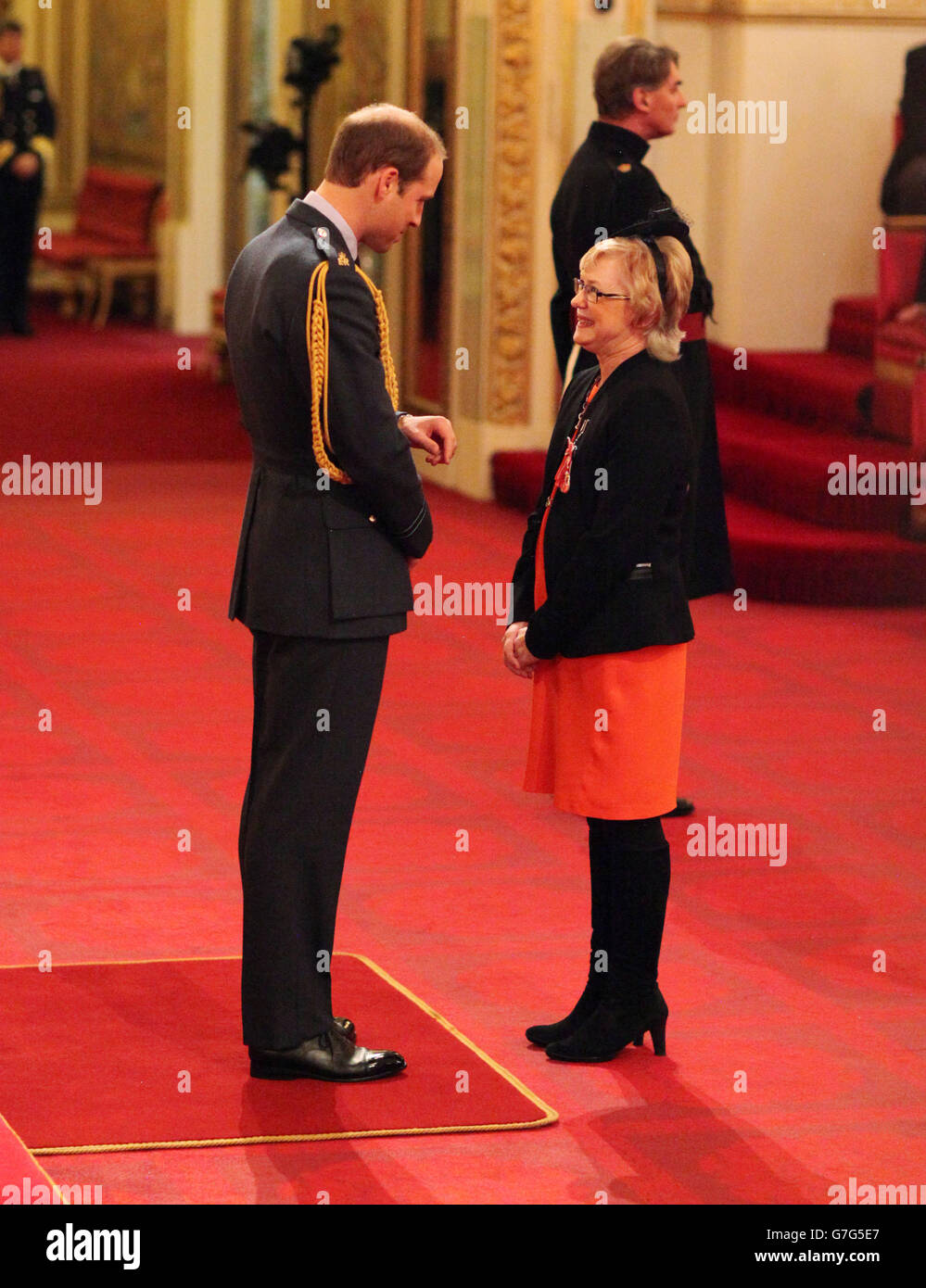 Is made obe duke cambridge investiture ceremony buckingham palace hi ...