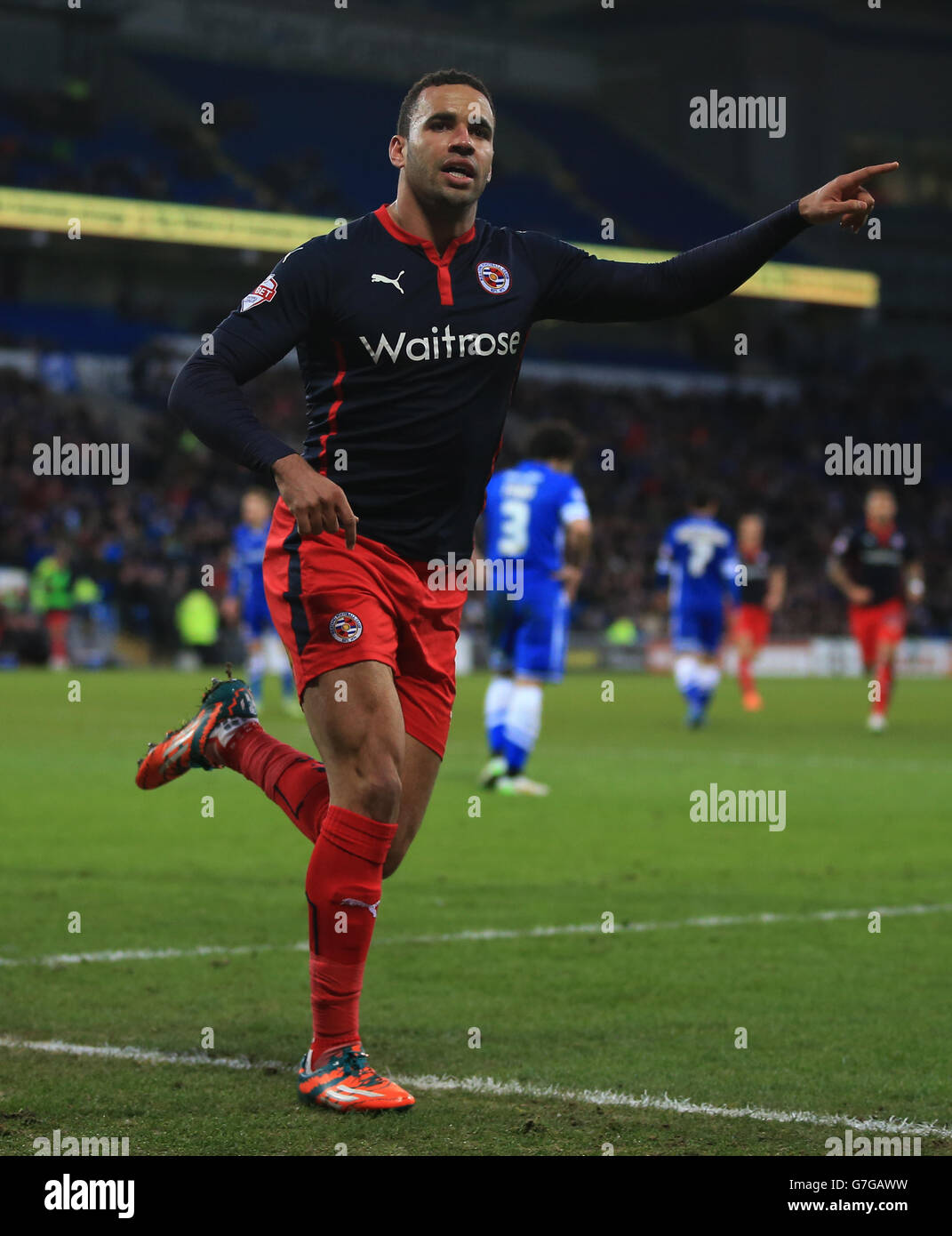Hal robson kanu scoring goal hi-res stock photography and images - Alamy