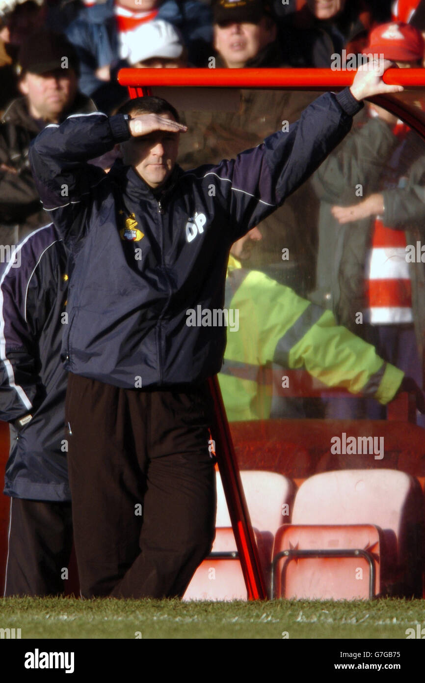 David penney hi-res stock photography and images - Alamy