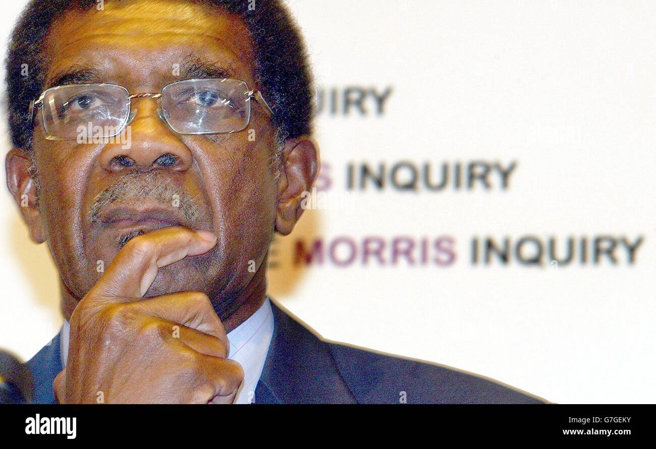 Sir Bill Morris report Stock Photo - Alamy