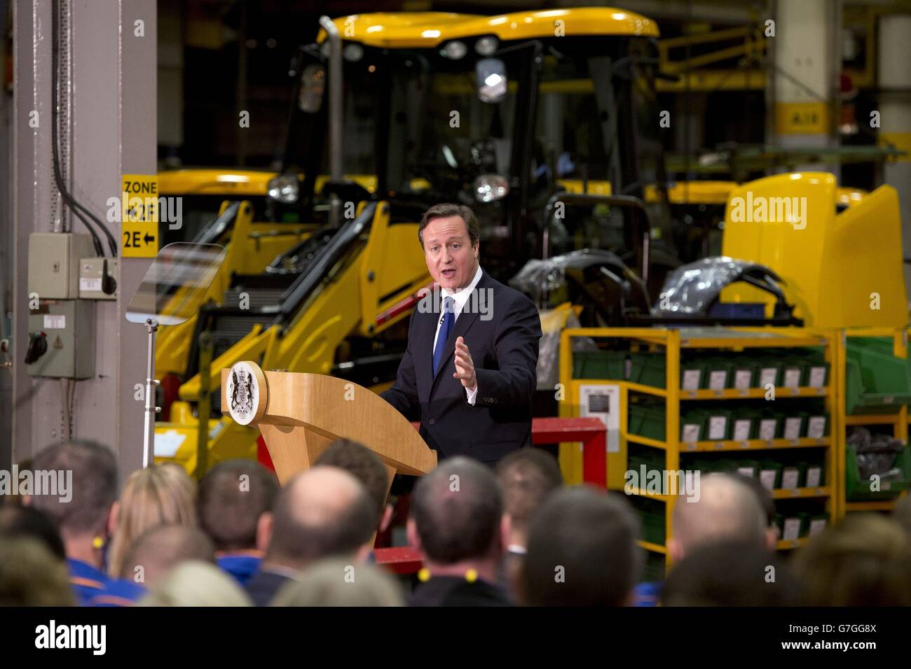 Prime Minister David Cameron delivers a speech on immigration to ...