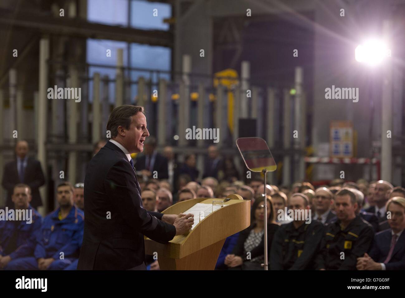 Prime Minister David Cameron delivers a speech on immigration to ...