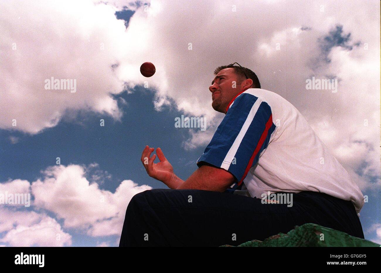 Cricket ...Zimbabwe Tour ... Craig white Stock Photo - Alamy