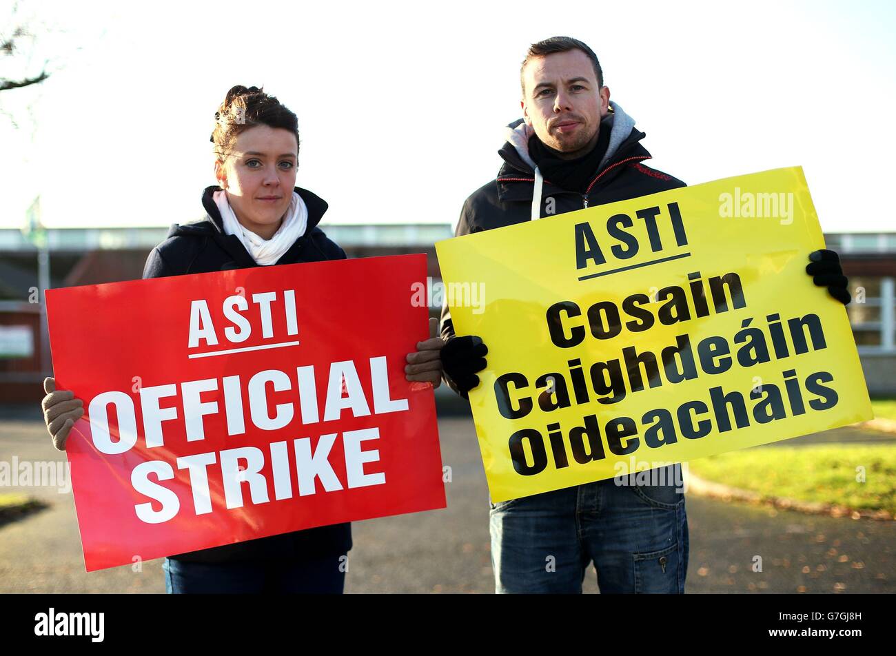 Teacher strike ireland hi-res stock photography and images - Alamy