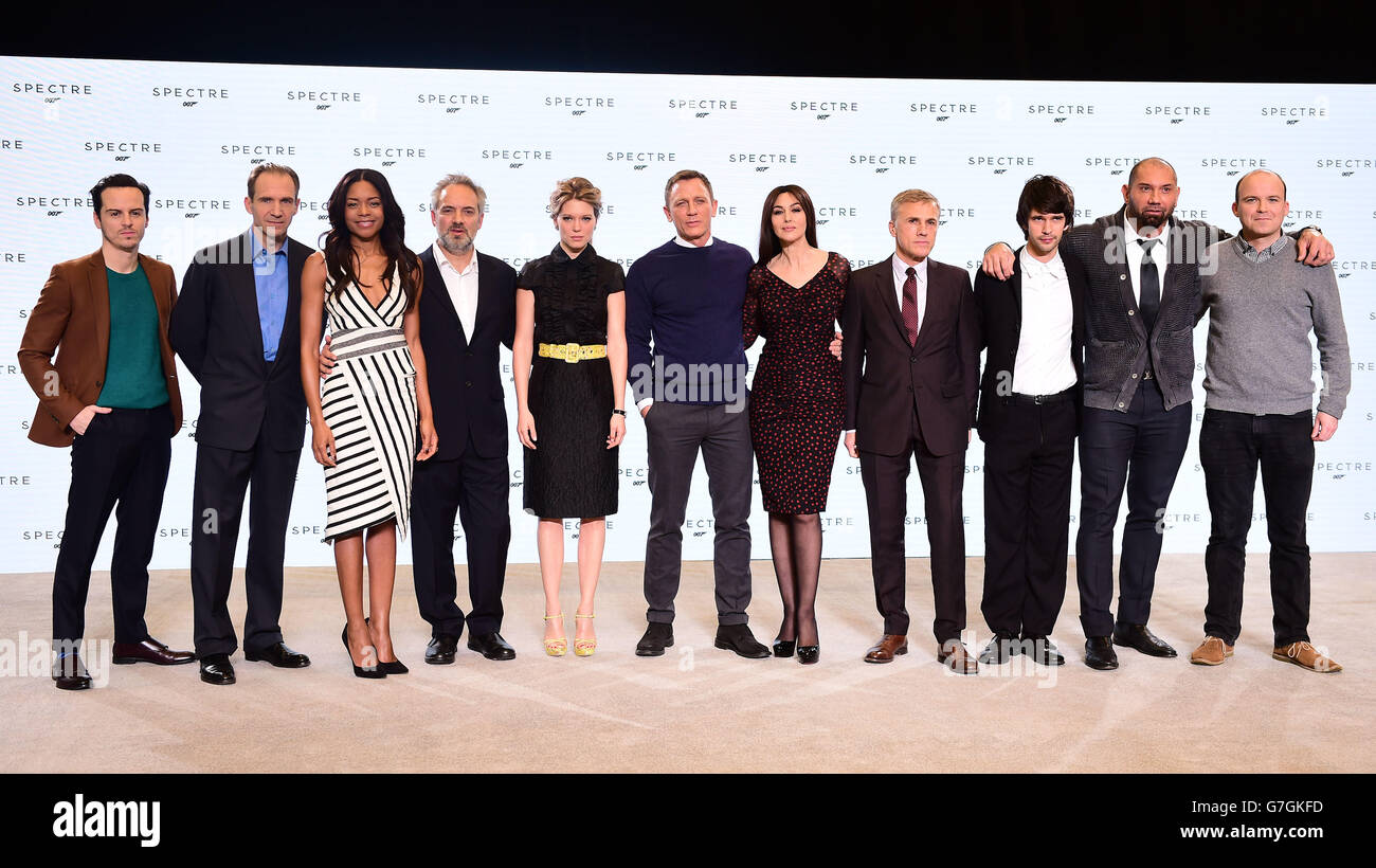 (left to right) Andrew Scott, Ralph Fiennes, Naomie Harris, director ...