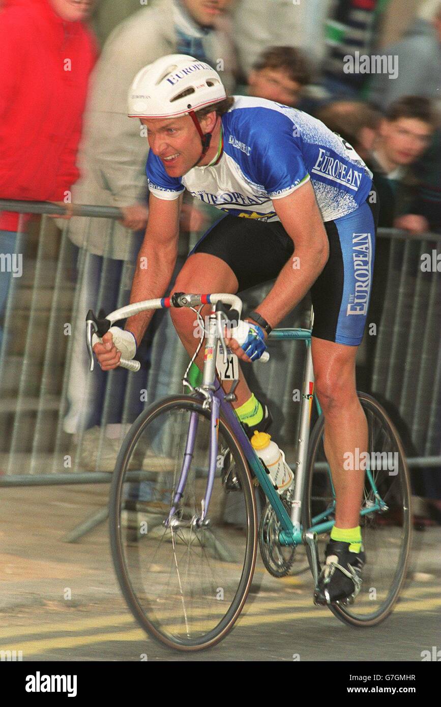 CYCLING - CITY CENTRE Stock Photo - Alamy