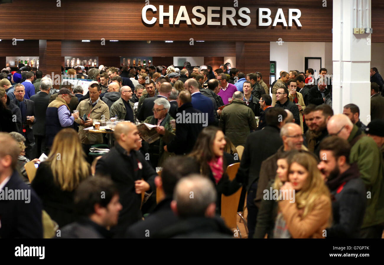Chasers bar hi-res stock photography and images - Alamy