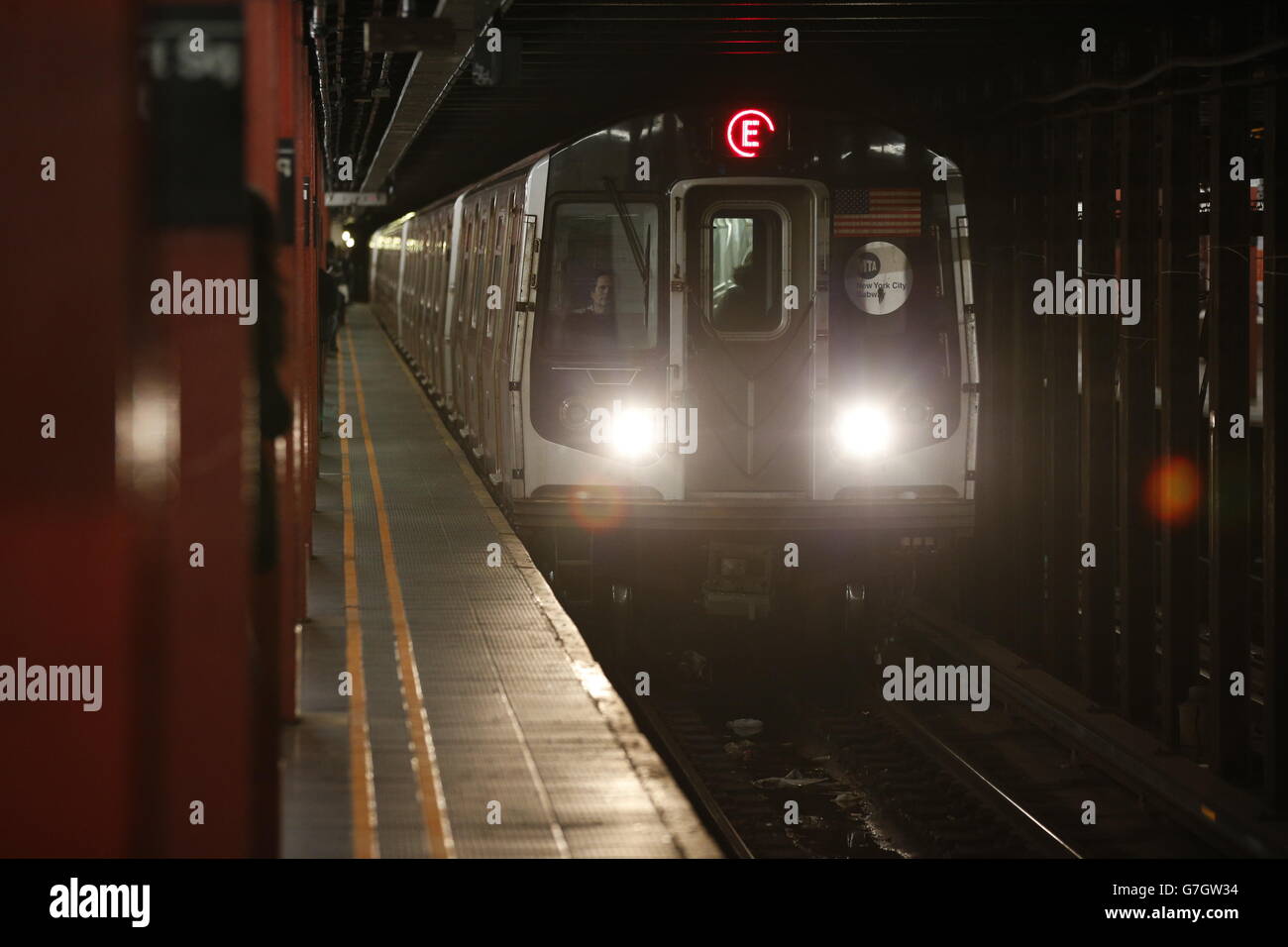 Stock photo new york city mta subway metro hi-res stock photography and ...
