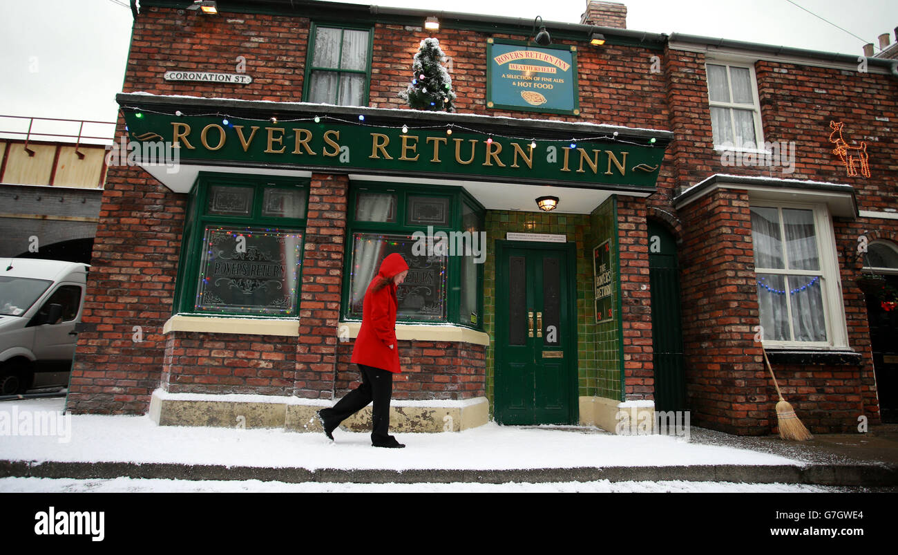 The Rovers Return Inn on the Coronation Street film-set located in ...