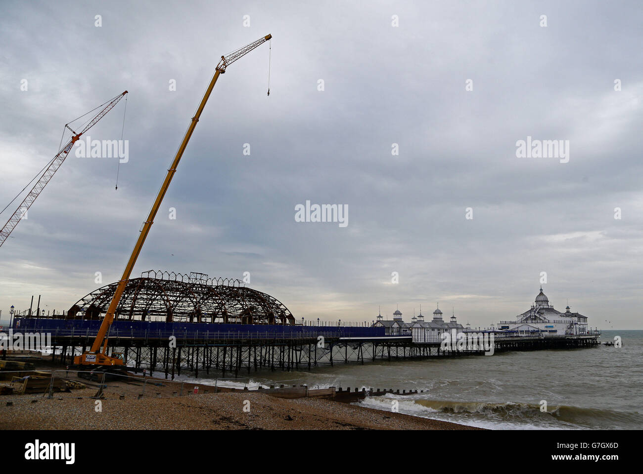 Eastbourne Pier demolition Stock Photo - Alamy