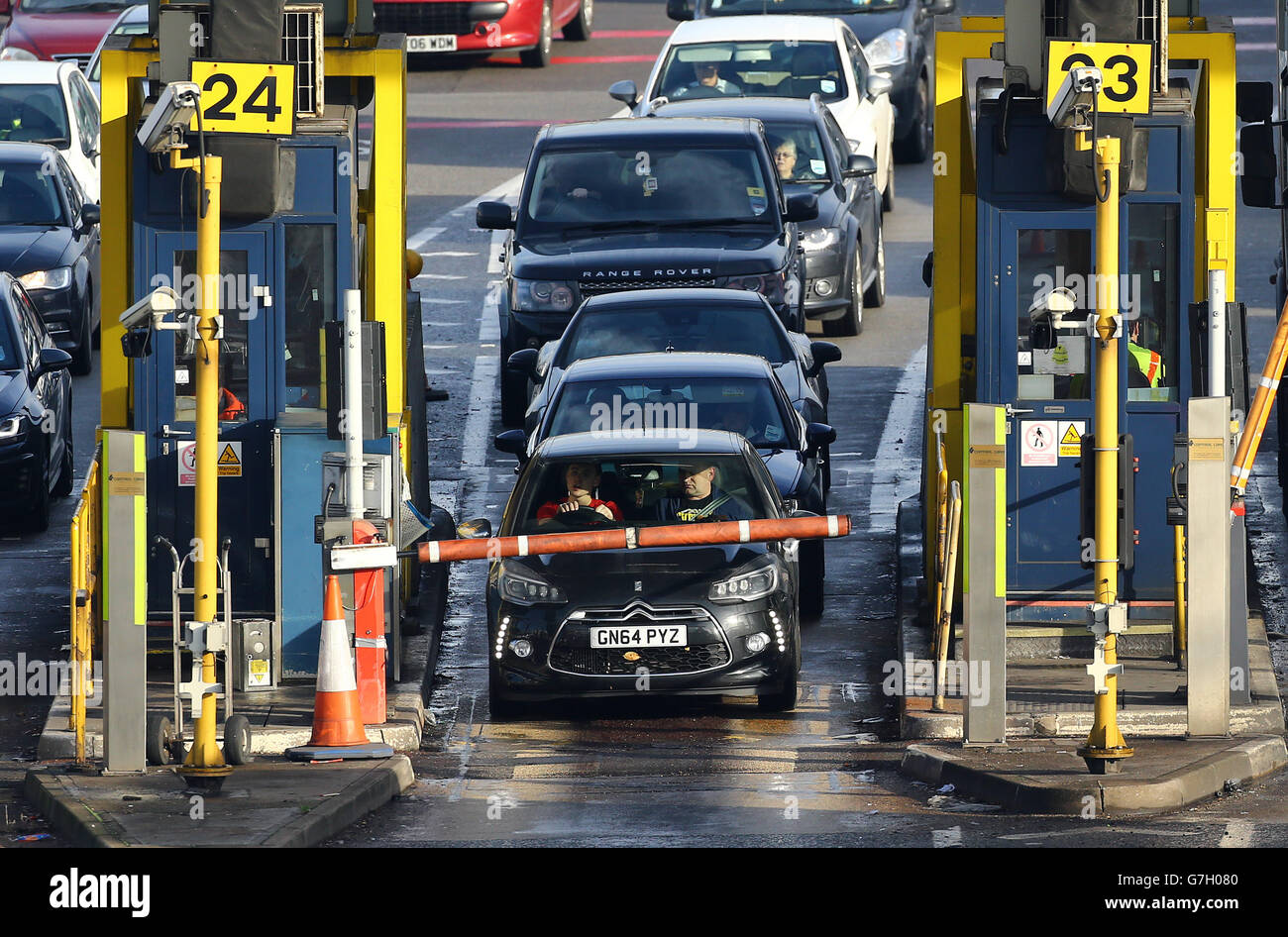 Dartford crossing toll booths hi-res stock photography and images - Alamy