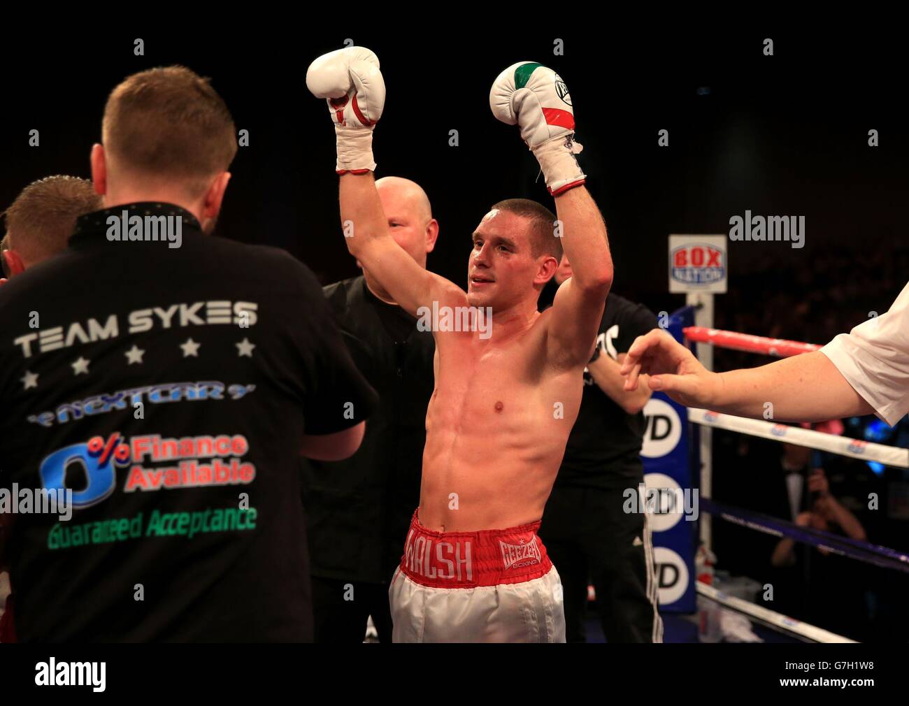 Liam Walsh celebrates beating Gary Sykes in their British and ...