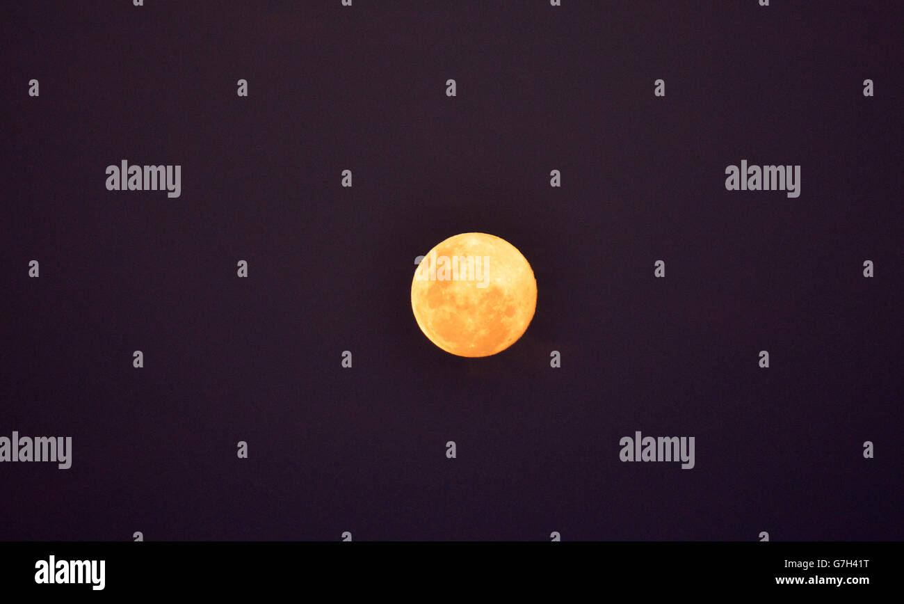 Full Moon Rising Stock Photo - Alamy
