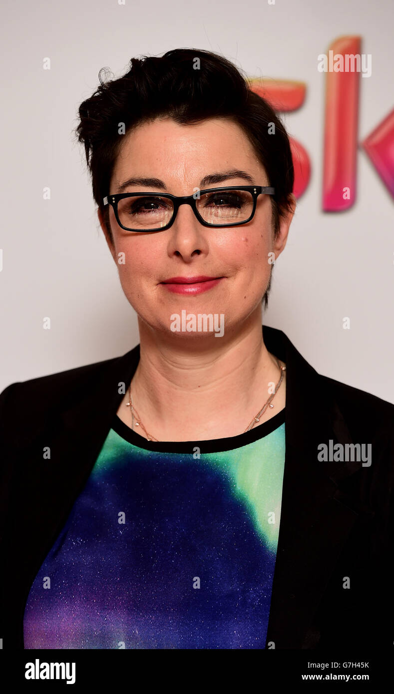 Sue perkins hi-res stock photography and images - Alamy