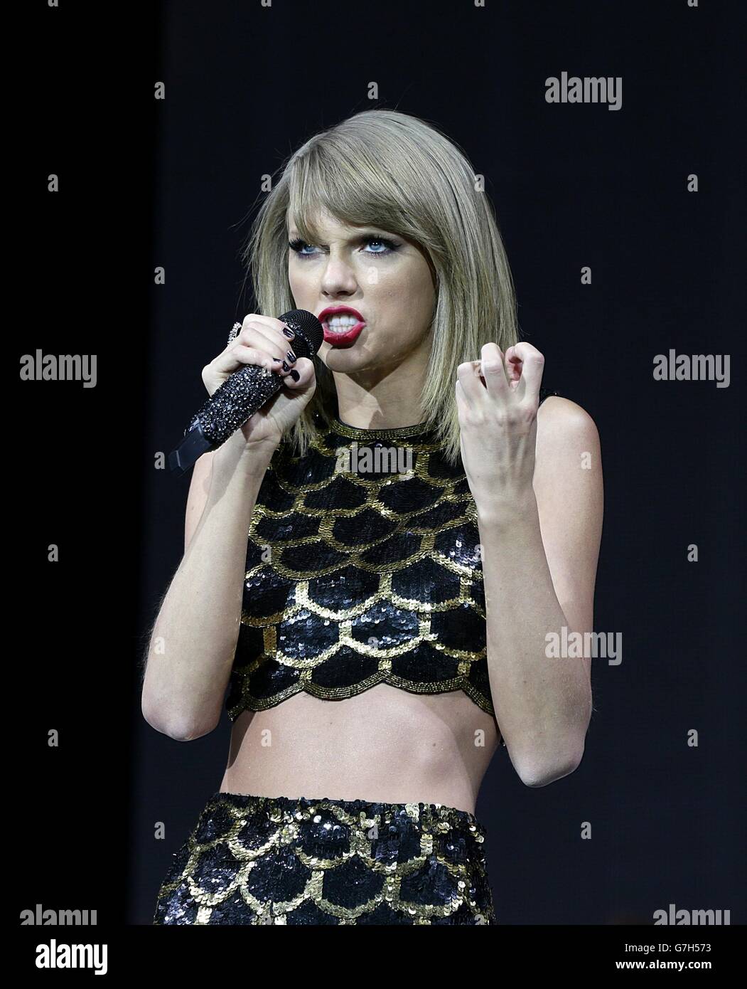 Capital FM Jingle Bell Ball 2014 - Sunday. EXCLUSIVE Taylor Swift live ...