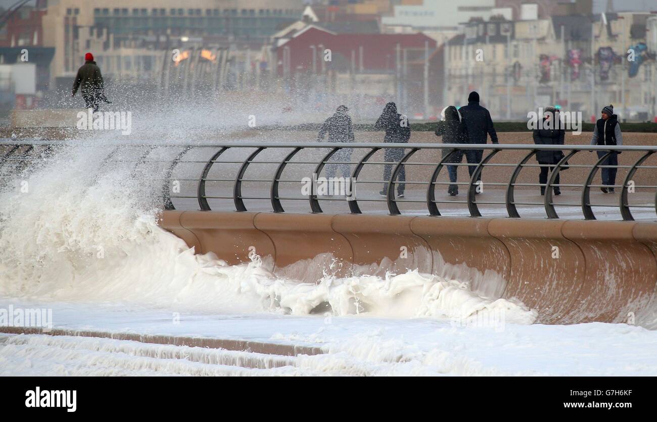 Blackpool promenade stormy weather hi-res stock photography and images ...