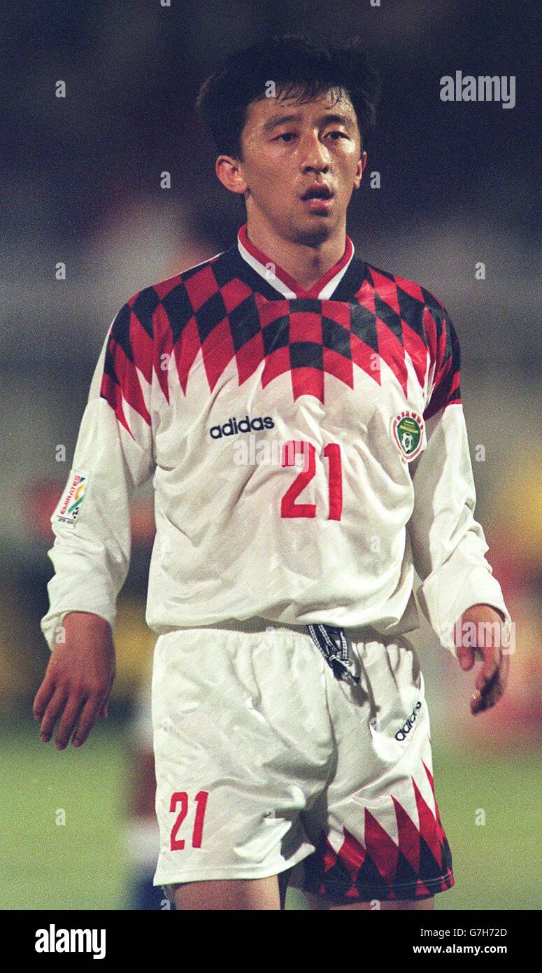 International Soccer ... ASIA'96 ... Japan v China. Liu Yue, China ...