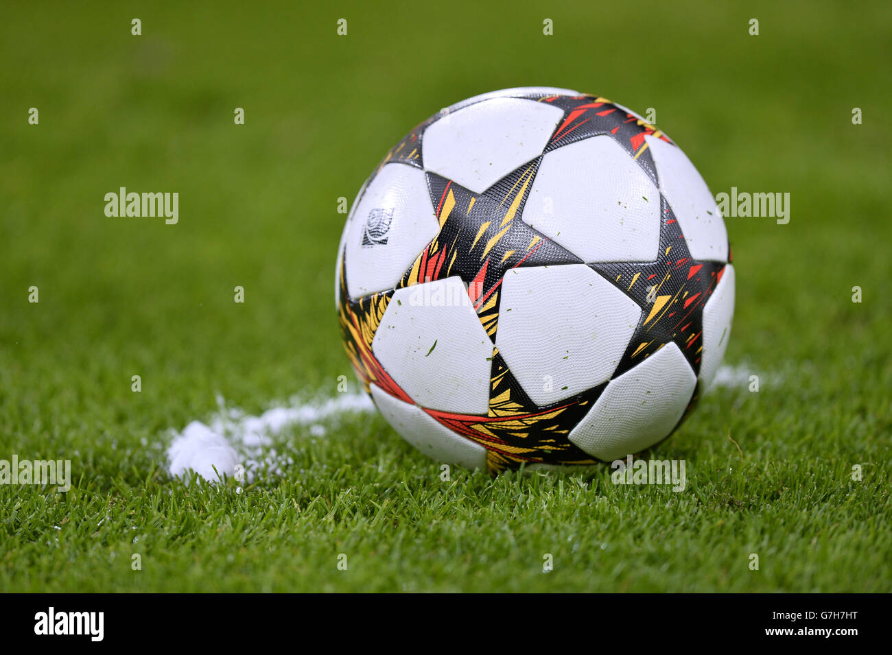 Football magic spray hi-res stock photography and images - Alamy