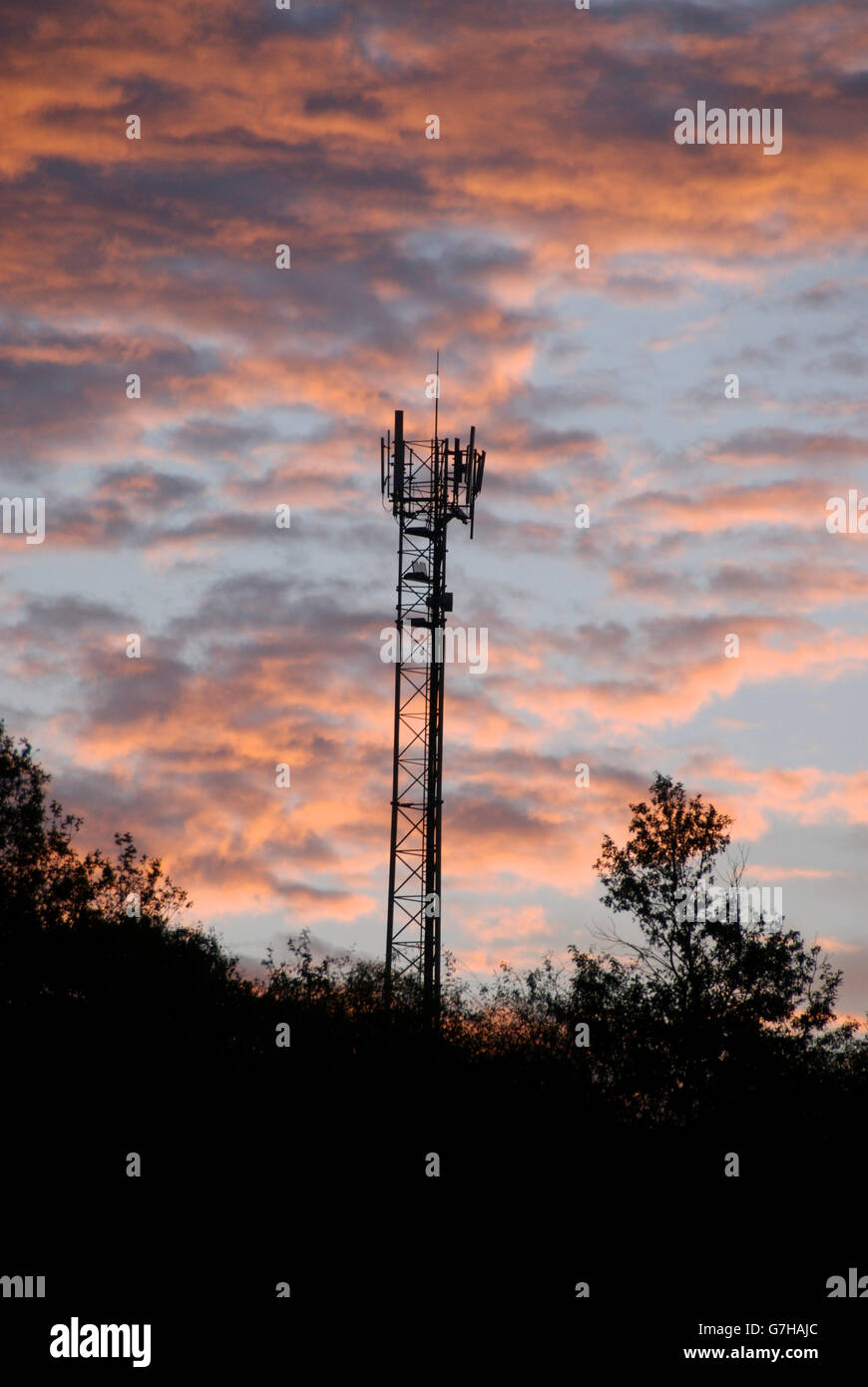 Tv transmitter masts hi-res stock photography and images - Alamy