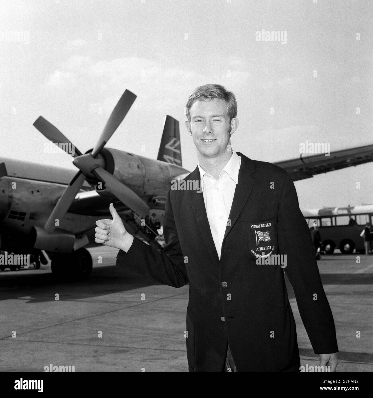 Heathrow runway Black and White Stock Photos & Images - Alamy