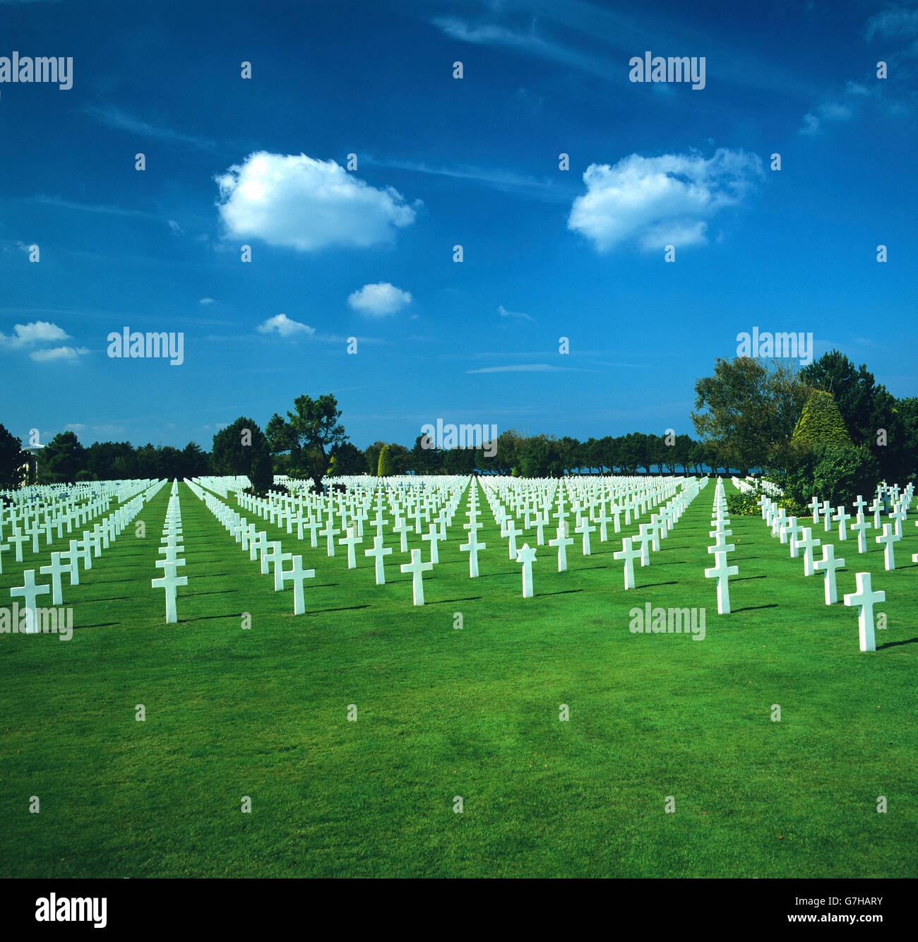 Us normandy memorial and cemetery hi-res stock photography and images ...