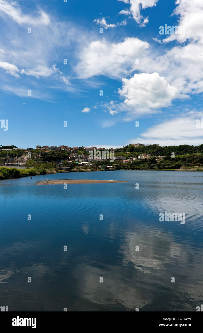 Lago lucrino hi-res stock photography and images - Alamy