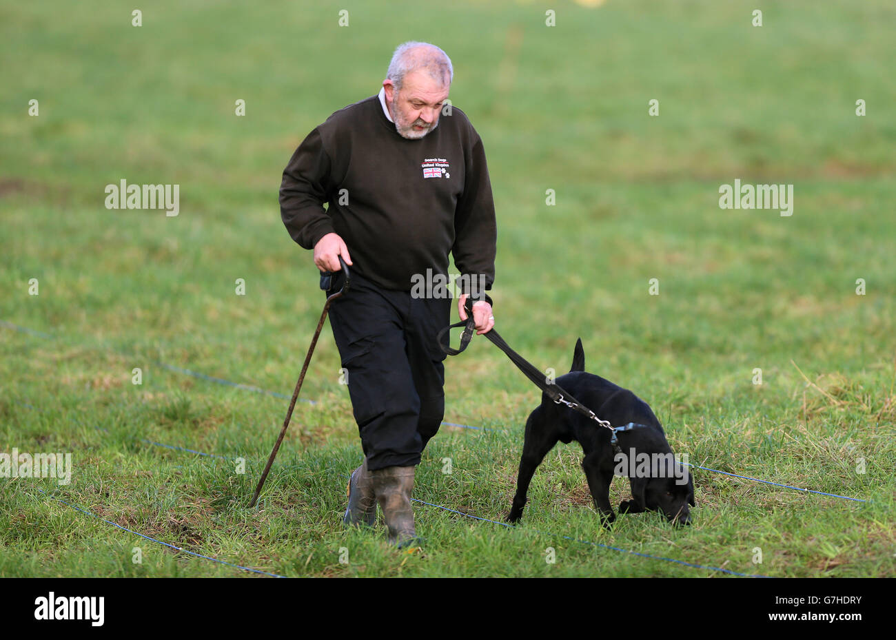Michael Swindells from Search Dogs UK and his sniffer dog Ronnie ...