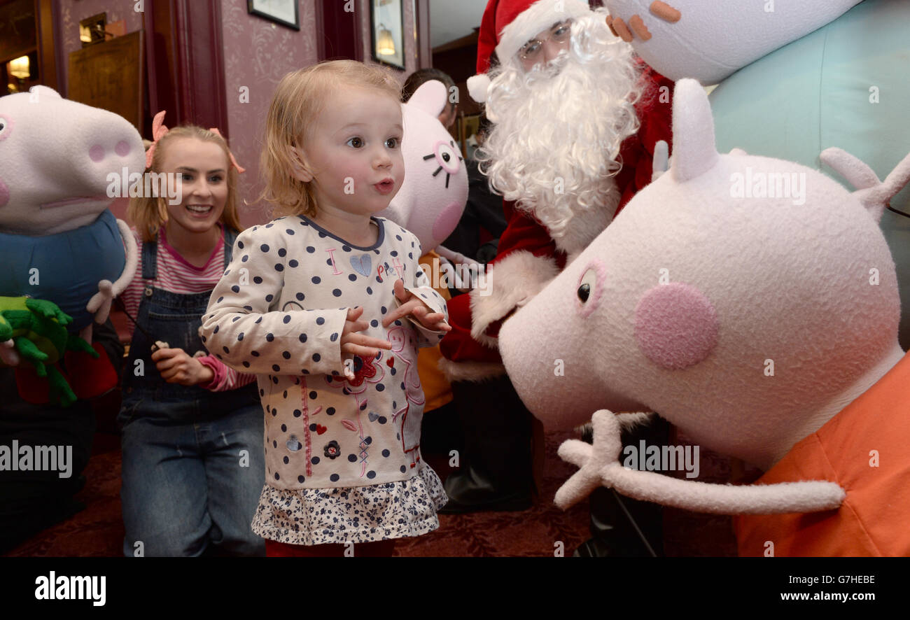 Peppa pigs big splash hi-res stock photography and images - Alamy