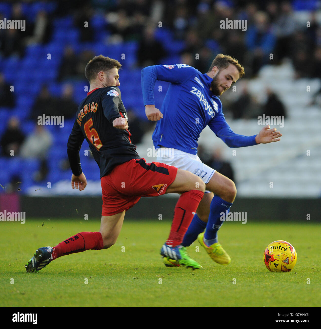 Birmingham City's Andy Shinnie (r) and Reading's Oliver Norwood battle ...