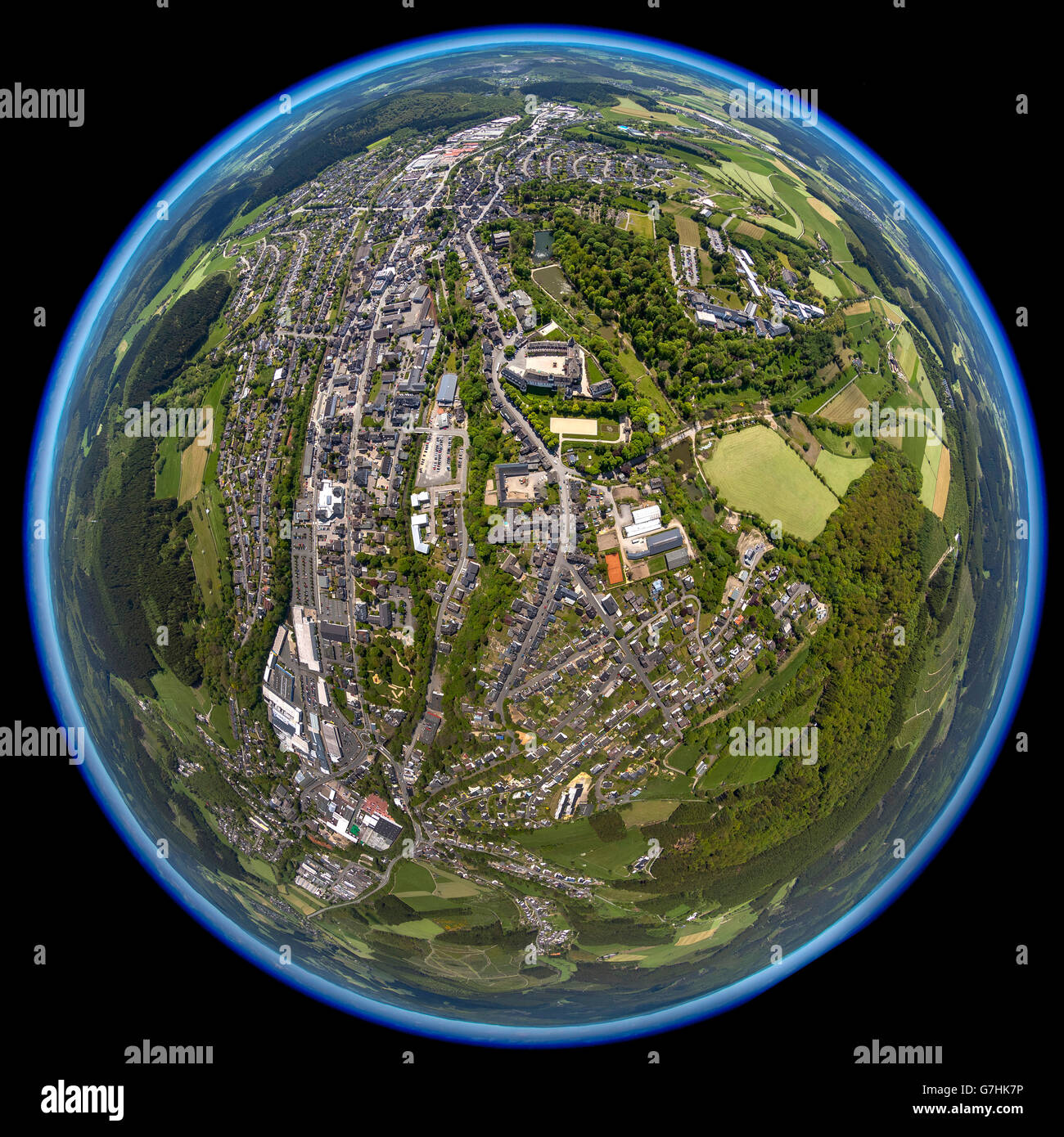 Aerial view, overview fisheye Up, fisheye, town center and castle ...
