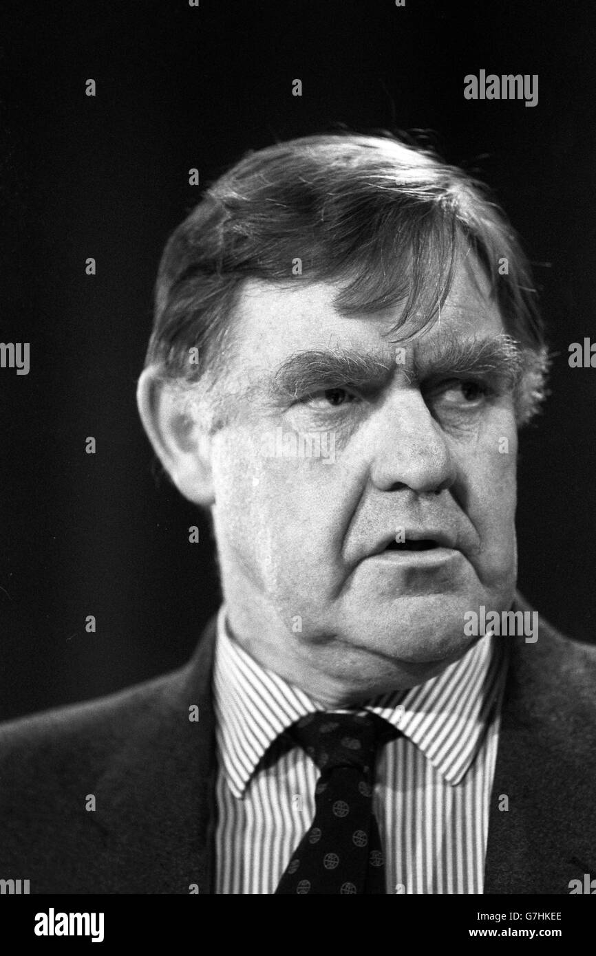 Margaret thatcher bernard ingham hi-res stock photography and images ...