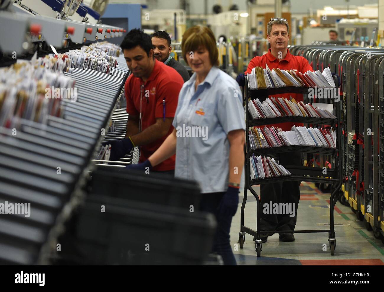 Royal mail gv hi-res stock photography and images - Alamy