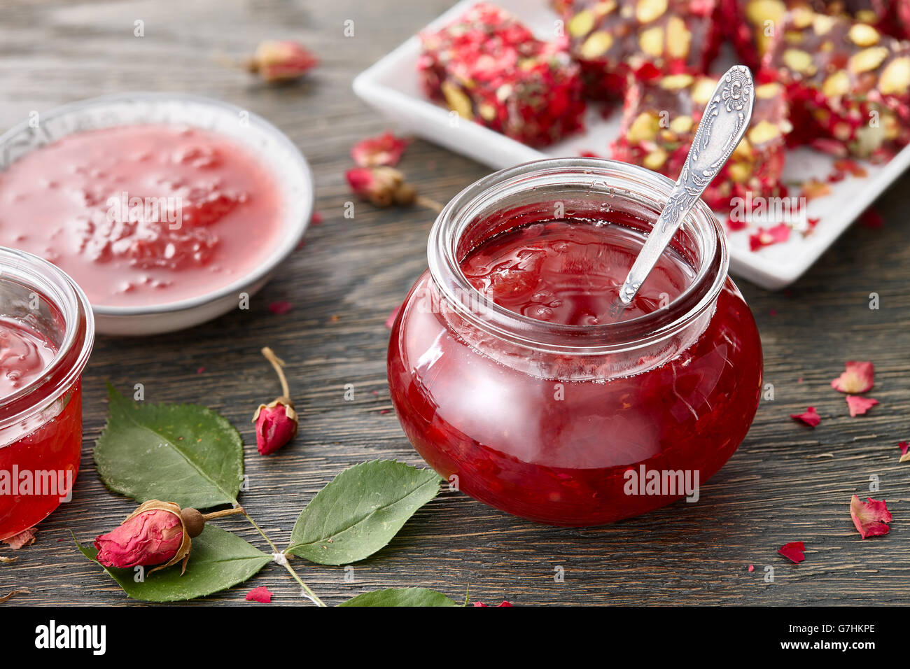 Rose petals jam background Stock Photo - Alamy